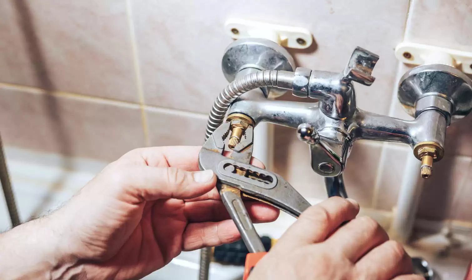 Kitchen Faucet Repair London | Delta Plumbers